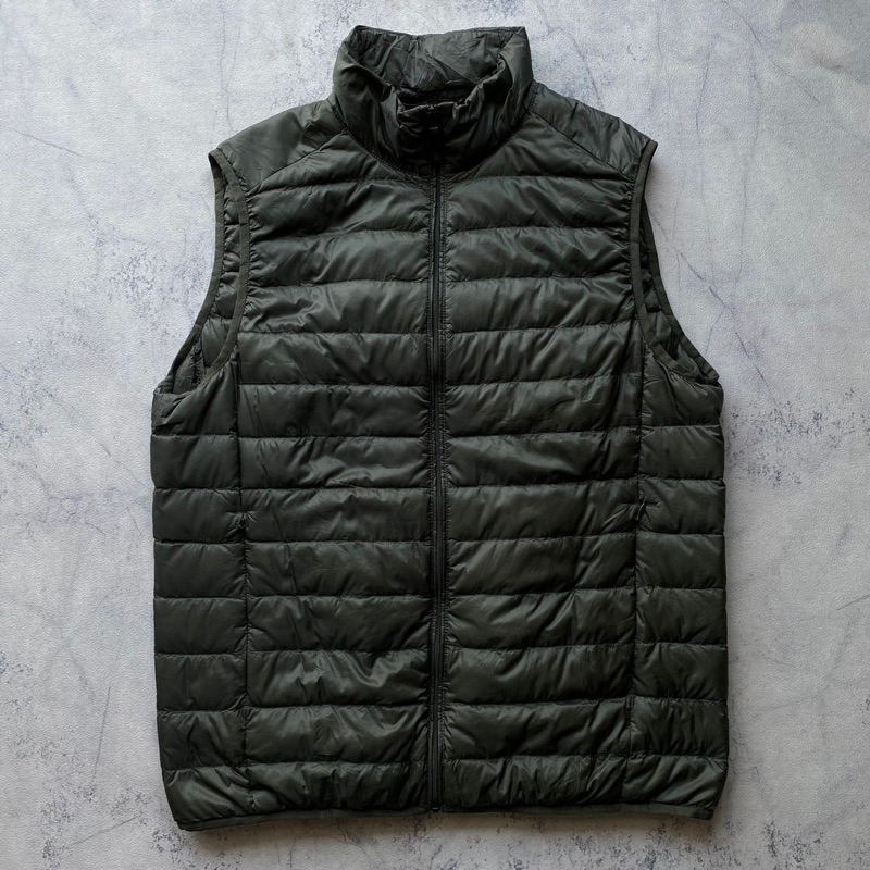 Jual Vest Ultralight Uniqlo (olive green) | Shopee Indonesia