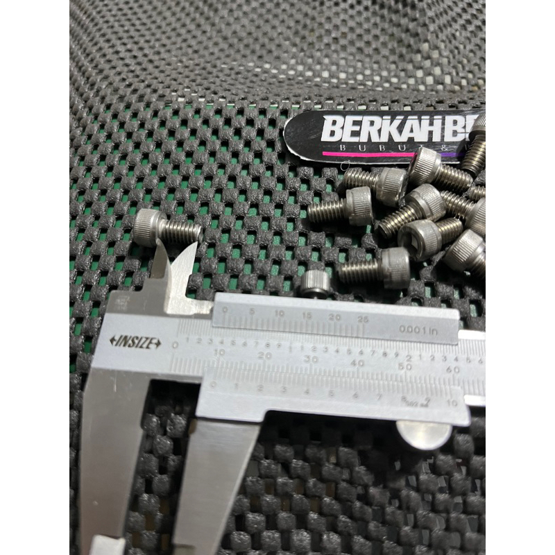 Jual BAUT L STAINLESS M6 x 10 / Baut 10an panjang 1cm | Shopee Indonesia