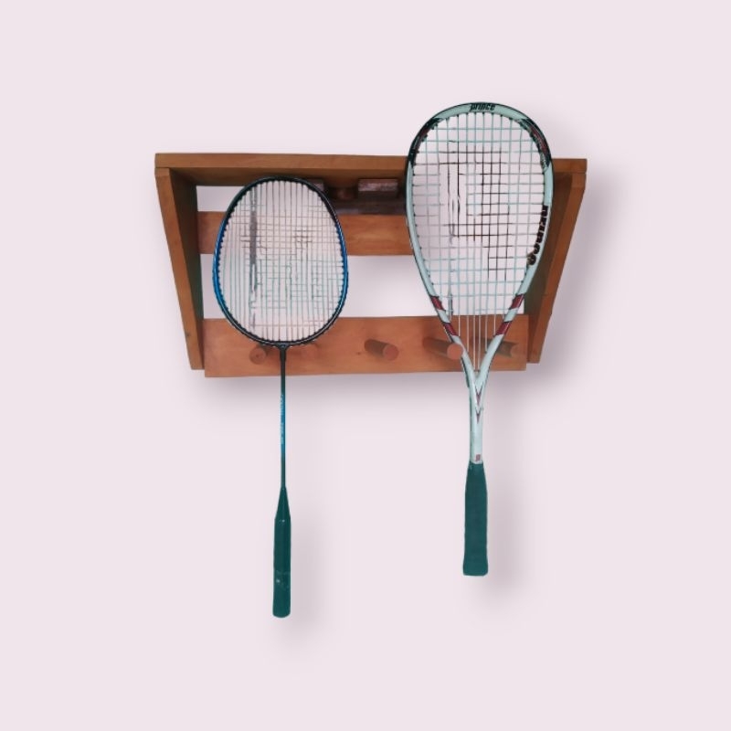 Jual rak gantung tempat penyimpanan raket bulutangkis dari kayu ...