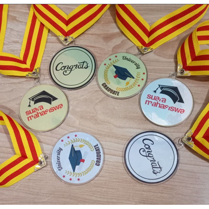 Jual MEDALI CUSTOM AKRILIK MIROR/MEDALI WISUDA/KELULUSAN FREE CUSTOM DESAIN | Shopee Indonesia