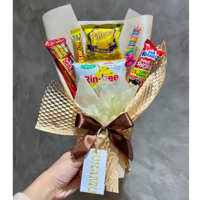 Jual Medium Snack Bouquet - BUCKET SNACK MURAH / BUKET SNACK/ BADIAH ...