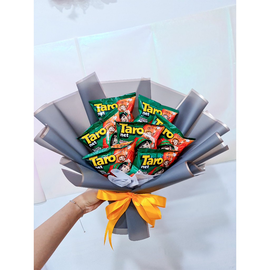 Jual SNACK TARO ISI 8 BOUQUET / BUKET SNACK ULANG TAHUN CHIKI CEMILAN ...