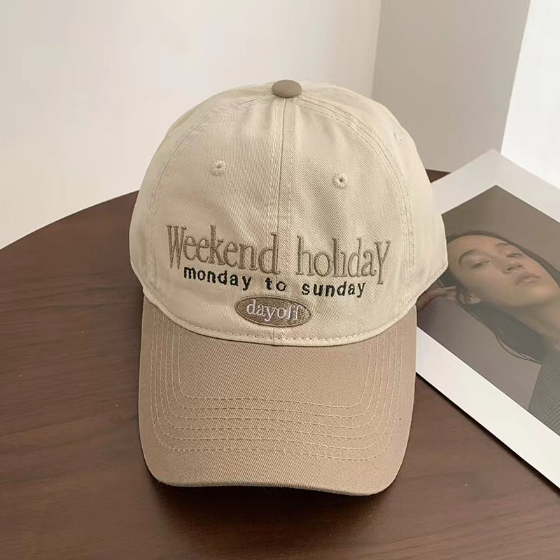 Jual (Hello Girls) MZ04 Topi Cewek Elegant Gaya Kekinian Motif (Weekend ...