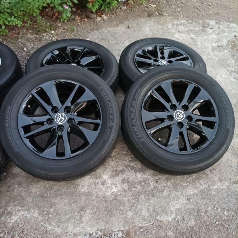 Jual velg innova reborn r16 pcd 5x114 + ban | Shopee Indonesia