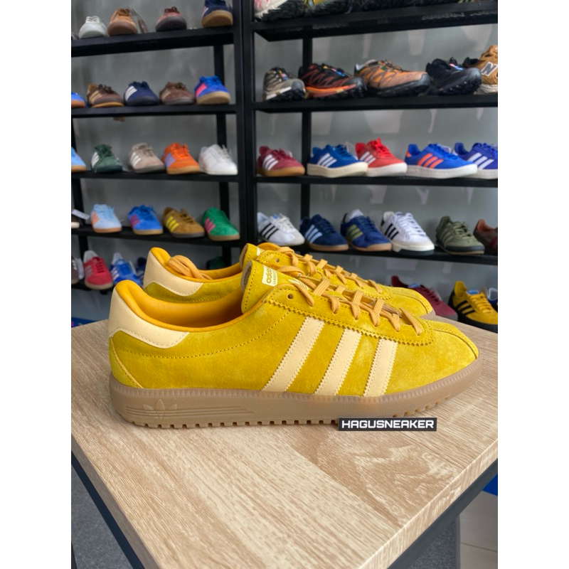 Jual ADIDAS BERMUDA [BOLD GOLD YELLOW ] #ID4574 HAGUSNEAKER GARANSI 100% ORIGINAL | Shopee Indonesia