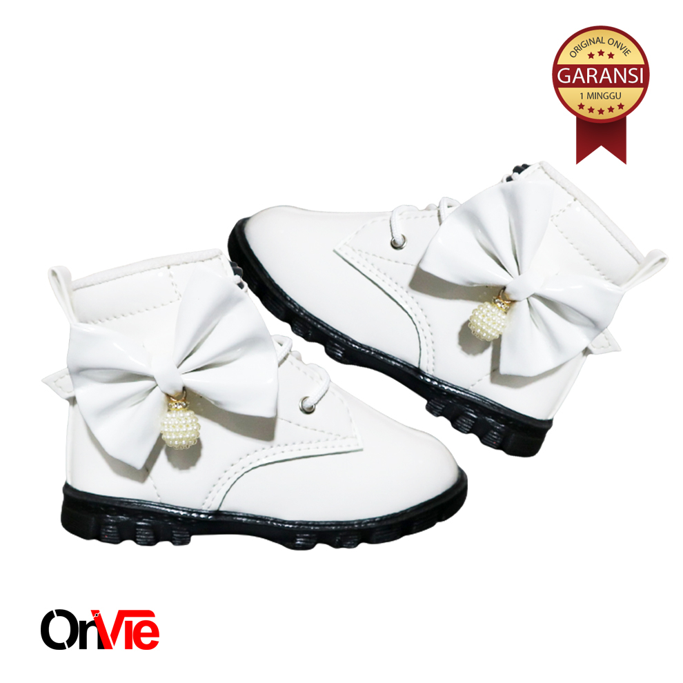 Jual Sepatu Boots Anak Perempuan Casual Elegant Pita Mutiara / Sepatu ...