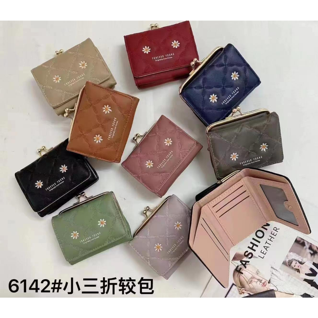 Jual DOMPET WANITA 6142 MODEL LIPAT 3 FOREVER YOUNG HARGA GROSIR CAMPUR ...