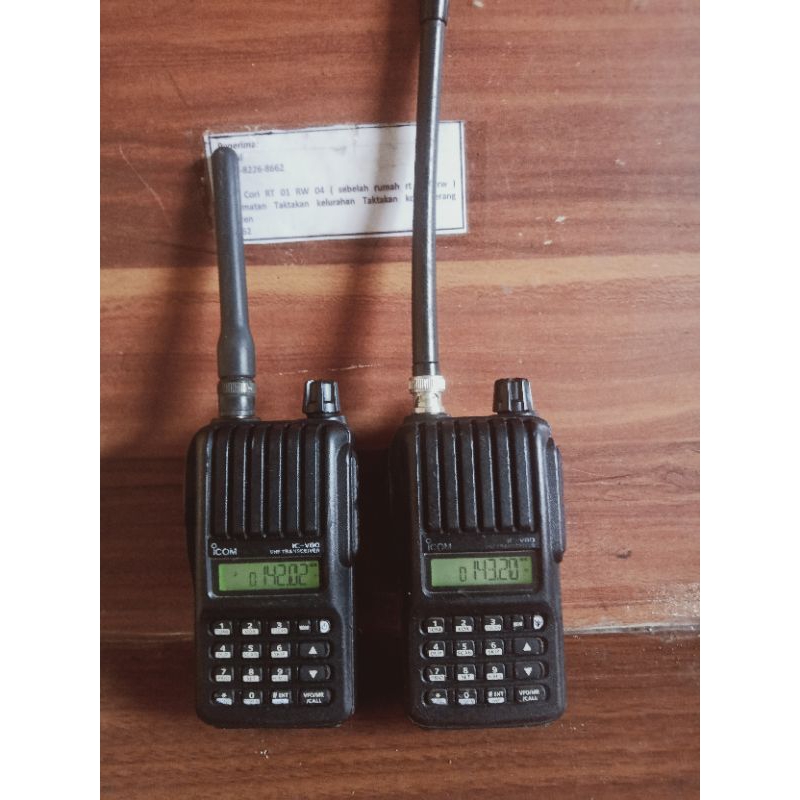 Jual HT icon v80 vhf, Sepasang/dua unit | Shopee Indonesia