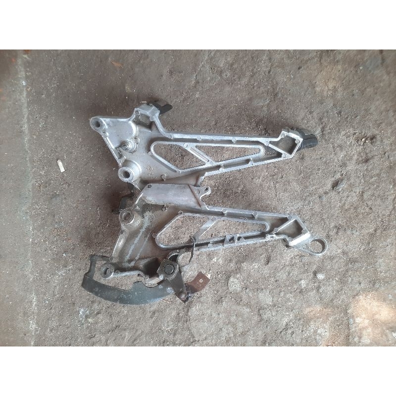 Jual foot step dudukan step tiger lama tiger 2000 tiger lawas original ...