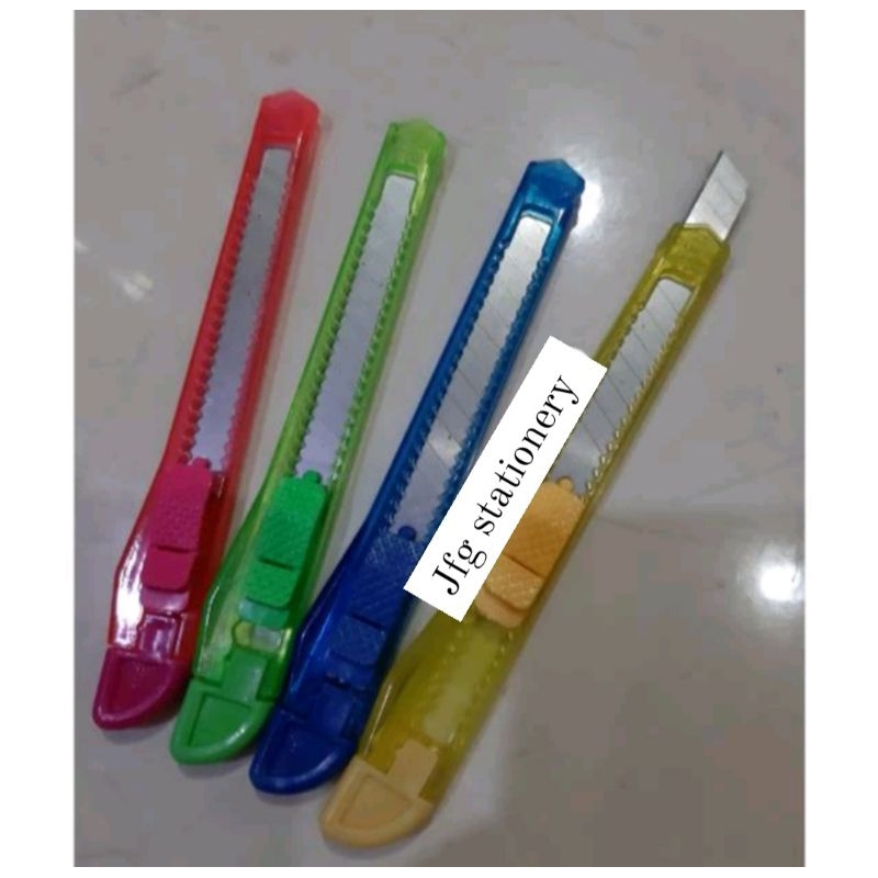 Jual Cutter Kecil Transparant (12pc) | Shopee Indonesia