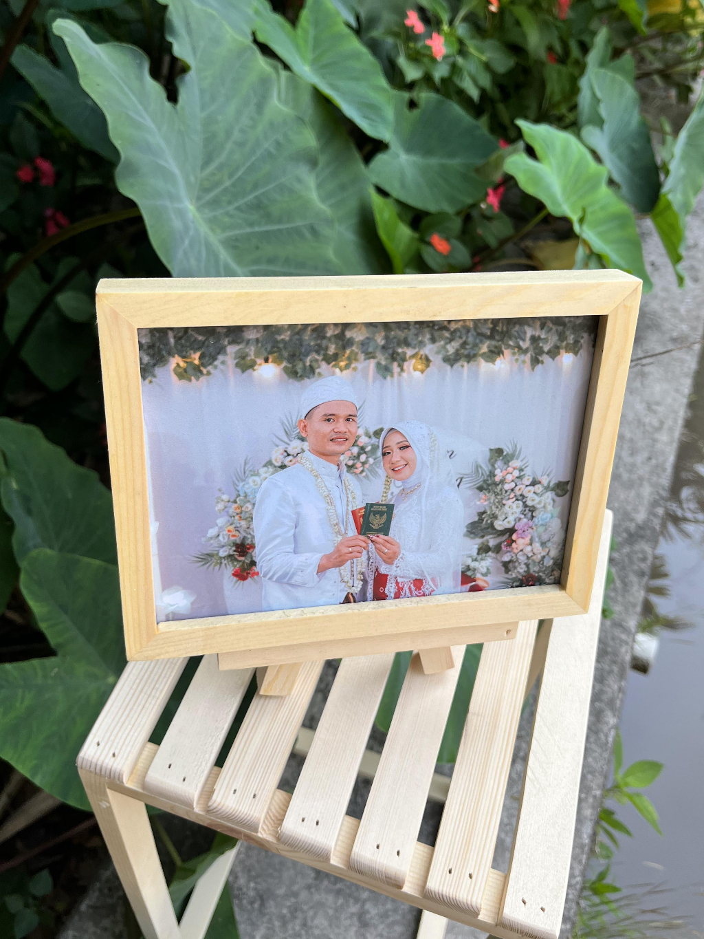 Jual CETAK FOTO CUSTOM 20X15 CM PLUS FRAME PIGURA KAYU JATI BELANDA ...