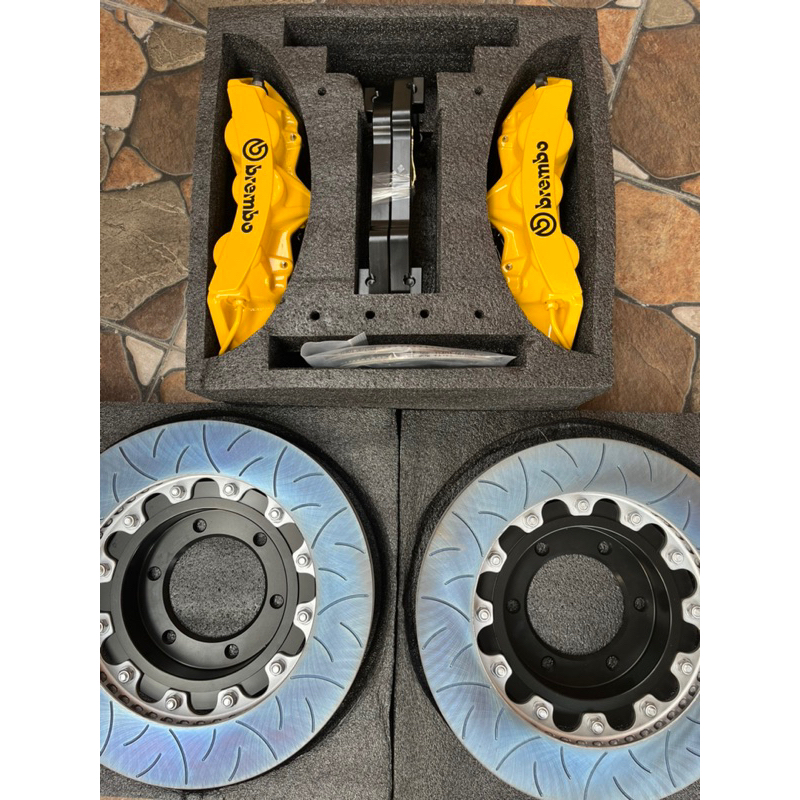 Jual BIG BRAKE KIT BBK BREMBO CTSV GT6 6 POT 355MM INNOVA FORTUNER PAJERO | Shopee Indonesia