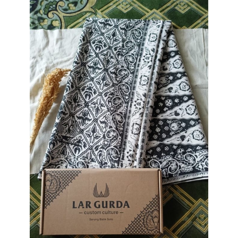 Jual Sarung batik Lar Gurda Kelengan Series Original Lar Gurda | Shopee ...