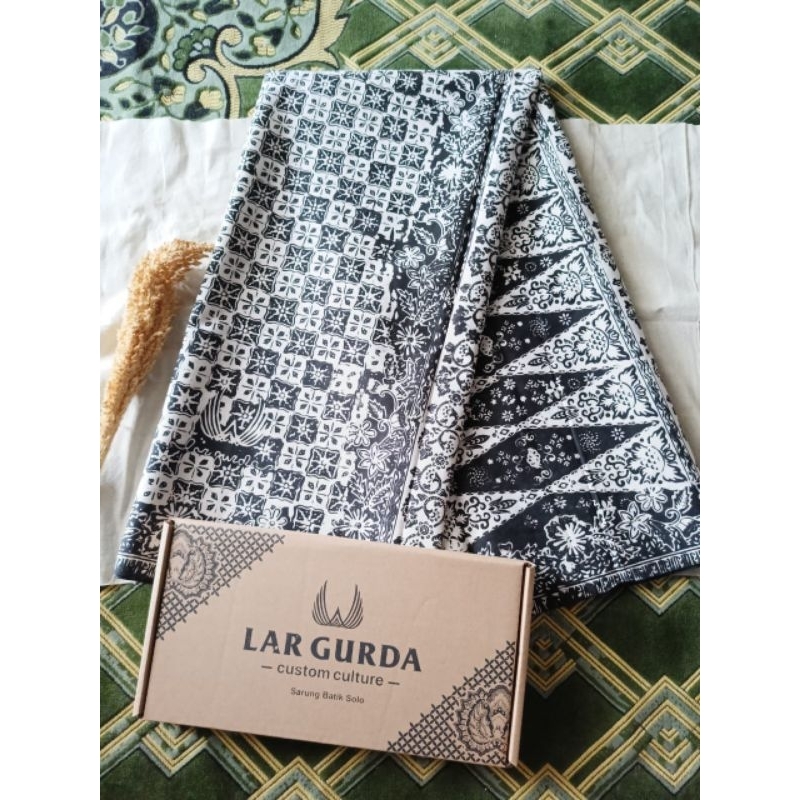Jual Sarung batik Lar Gurda Kelengan Series Original Lar Gurda | Shopee ...