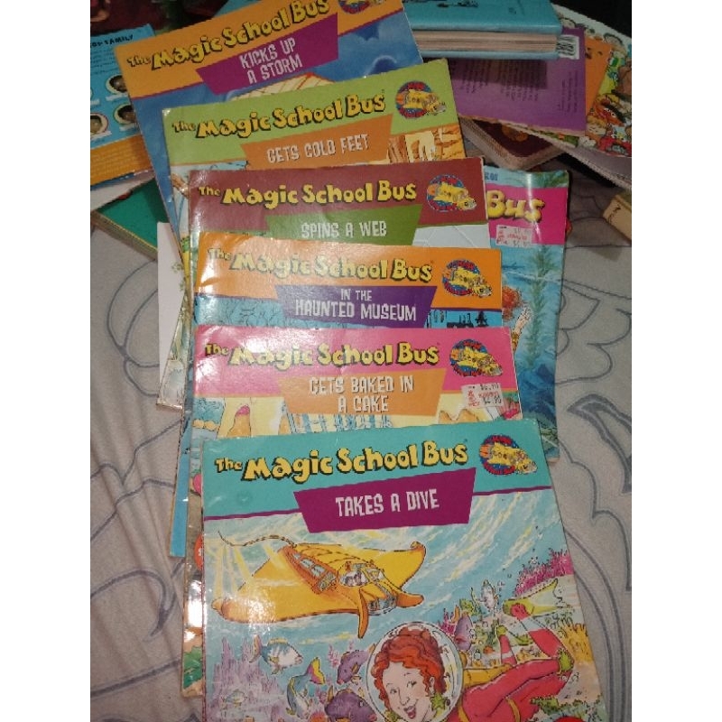 Jual checkout preloved the magic school bus set scholastic | Shopee ...