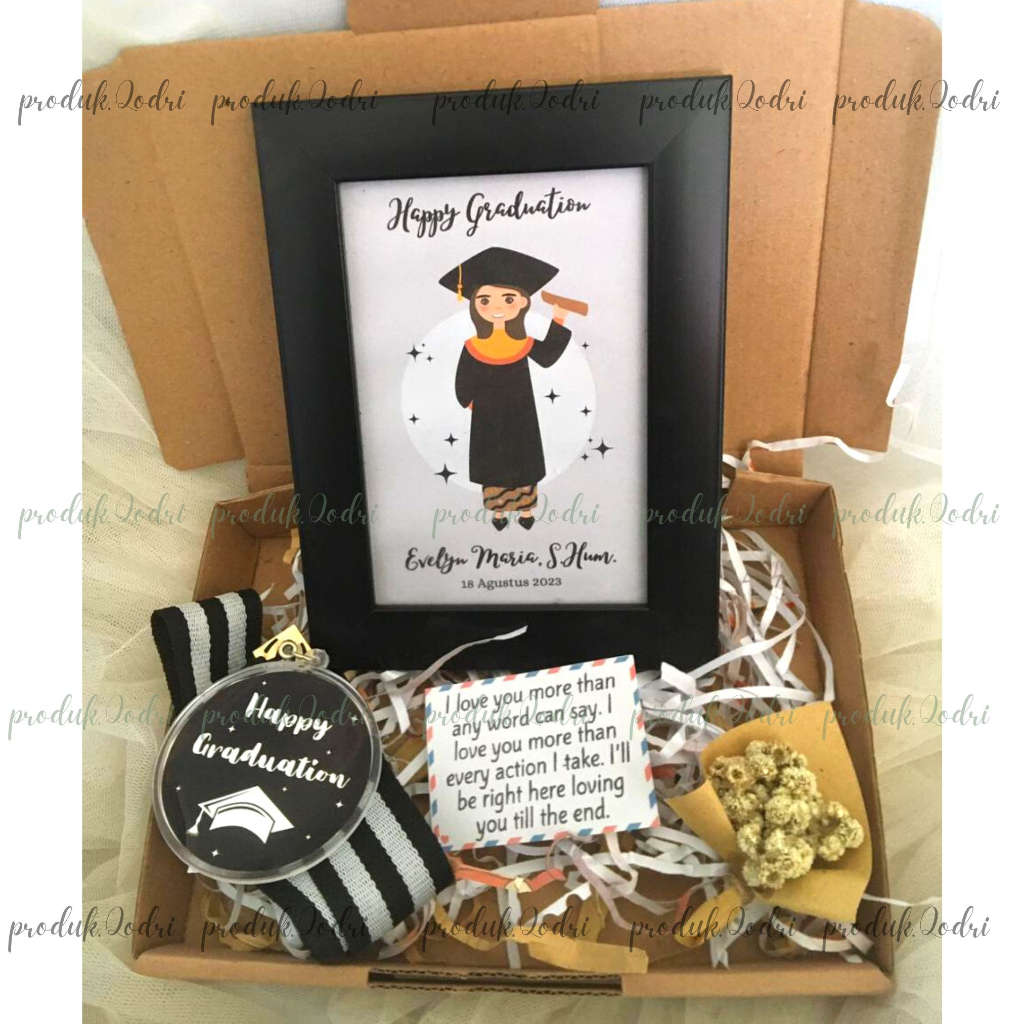 Jual Edisi Frame Wisuda Toga, Hadiah Graduation, Hadiah Wisuda, dan ...
