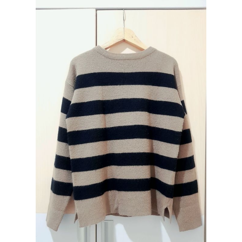 Jual GU Uniqlo Sweater | Shopee Indonesia