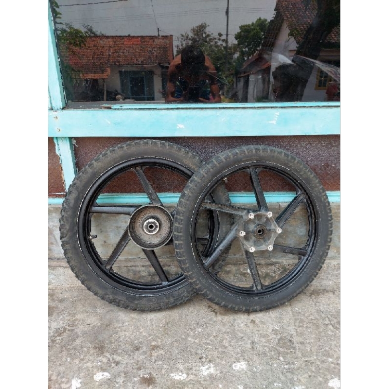 Jual VELG CW BINTANG ORI COPOTAN MEGAPRO PRIMUS | Shopee Indonesia