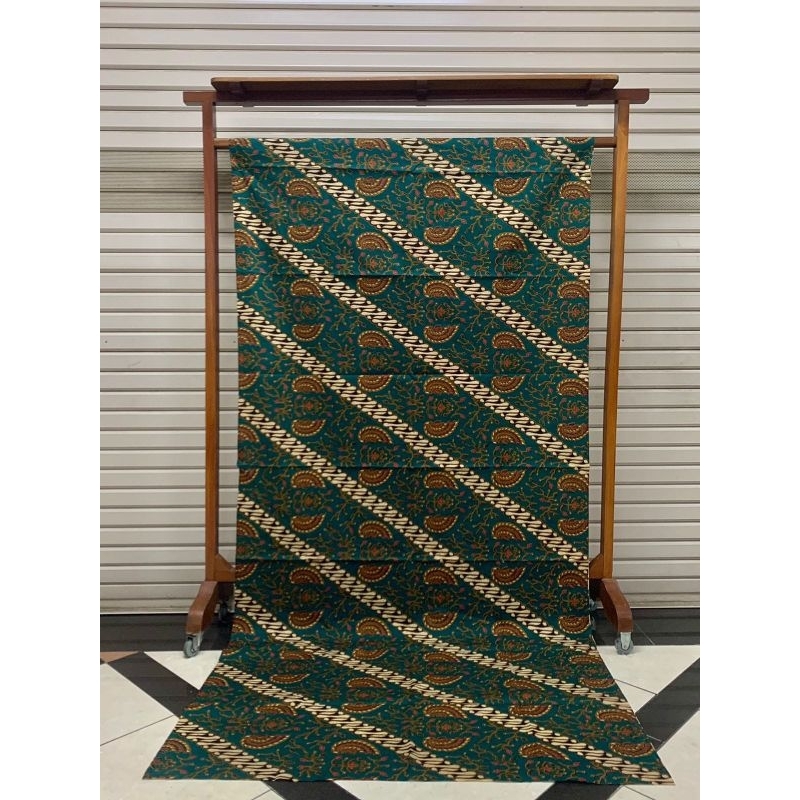 Jual Kain batik solo alusan seling gerdo hijau | Shopee Indonesia