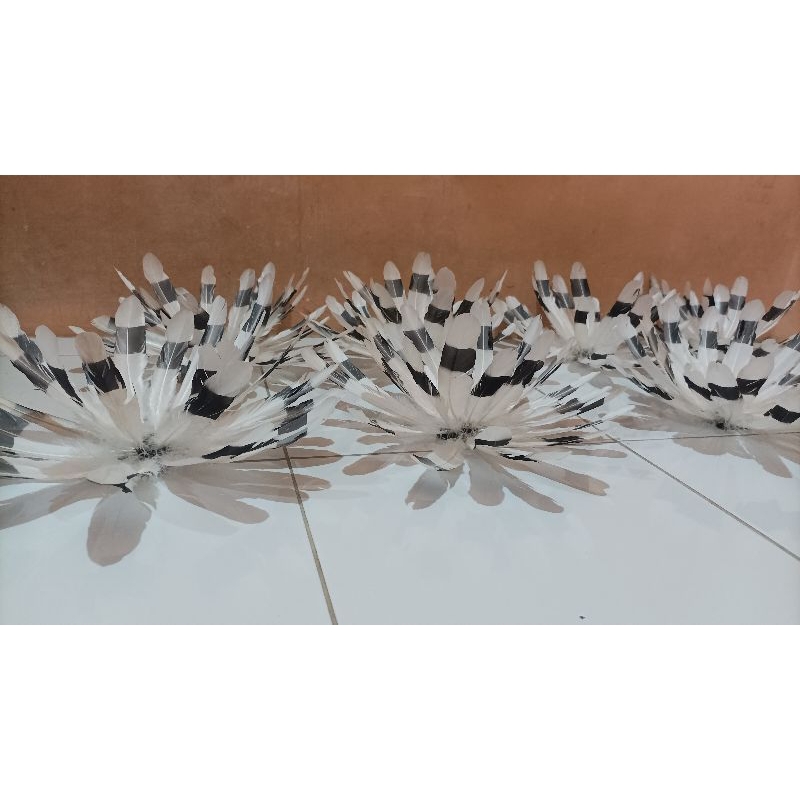 Jual Kirip/ Hiasan bulu tari adat Kalimantan | Shopee Indonesia
