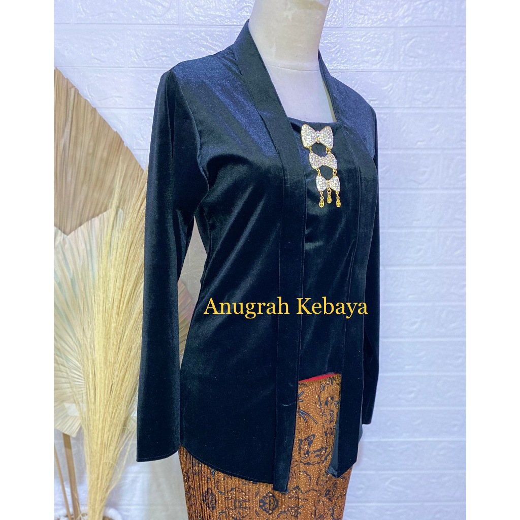 Jual KEBAYA KUTUBARU BLUDRU POLOS TERMURAH | Shopee Indonesia