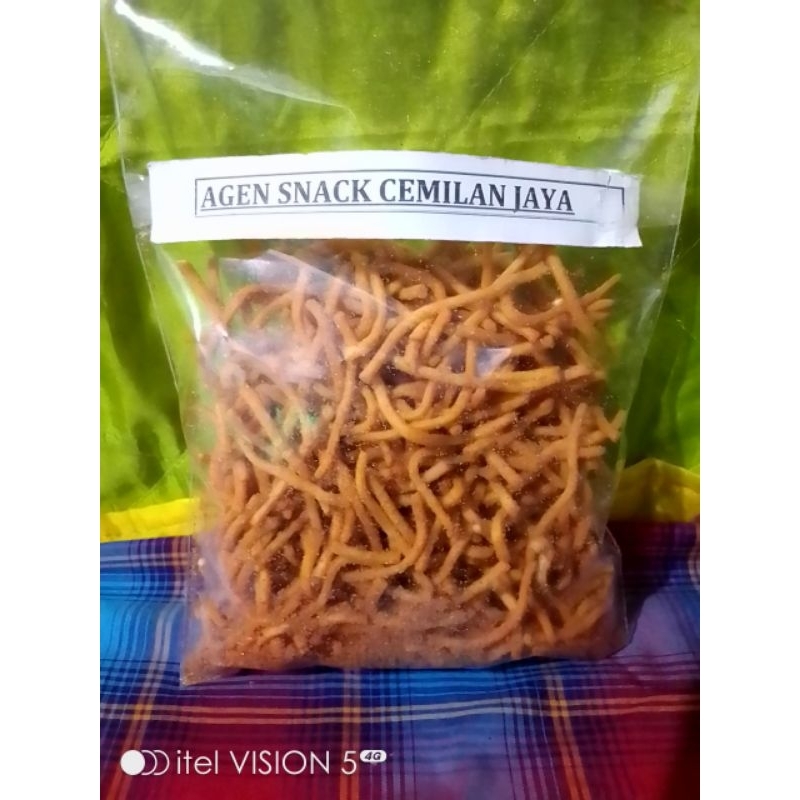 Jual STICK MIE NADYA 200GR - CHEESE STIK PEDAS GURIH ASIN - MIE VIRAL ...