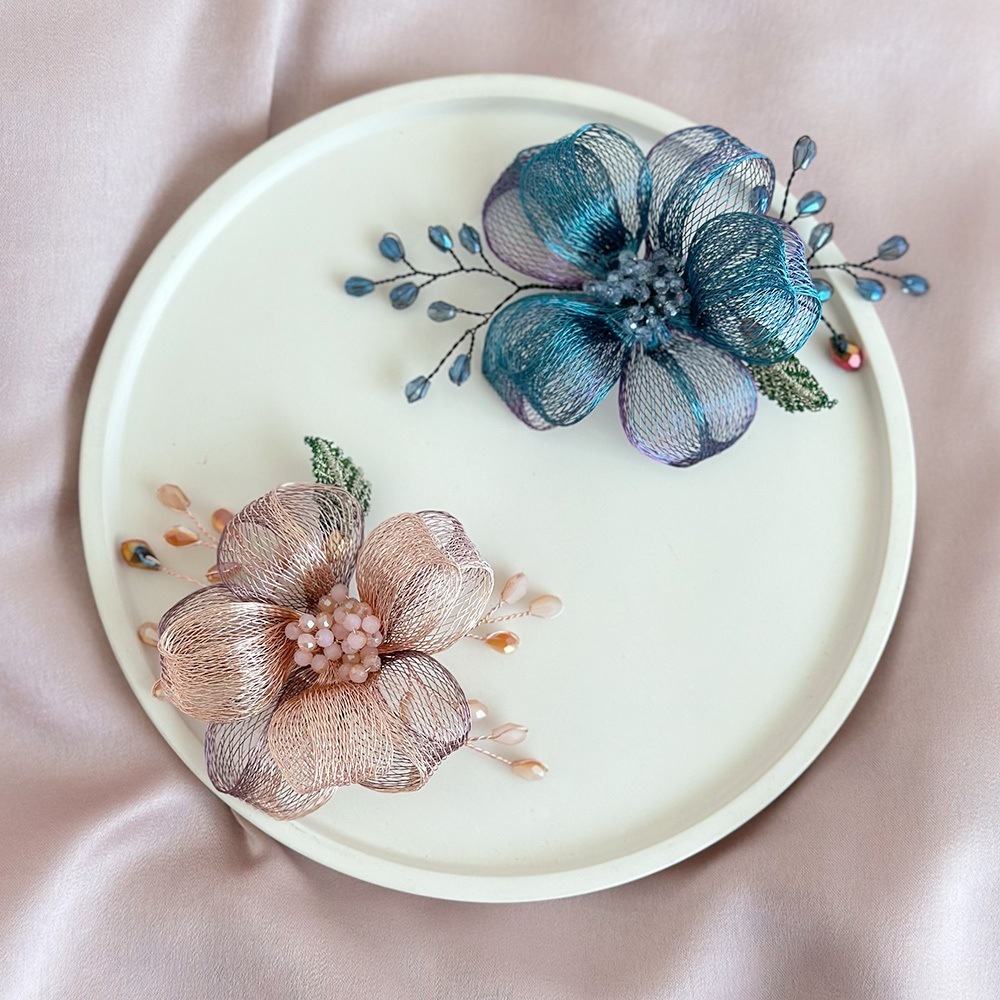 Jual Viabeth Premium Flower Crystal Brooch / Pin by Solandis Bros Bunga ...