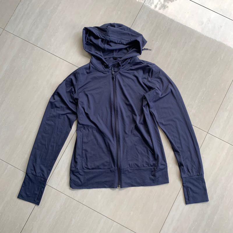 Jual uniqlo running bukan airism | Shopee Indonesia
