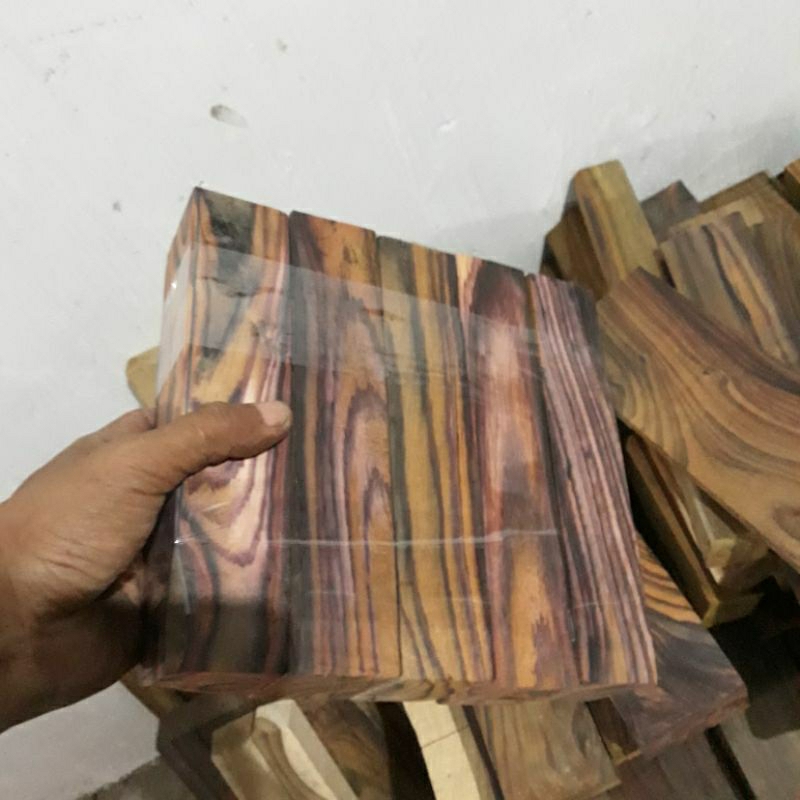 Jual kayu sonokeling ukuran 5x5x20 full galih bisa request ukuran ...