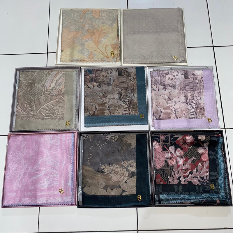 Jual PRELOVED BUTTONSCARVES | Shopee Indonesia