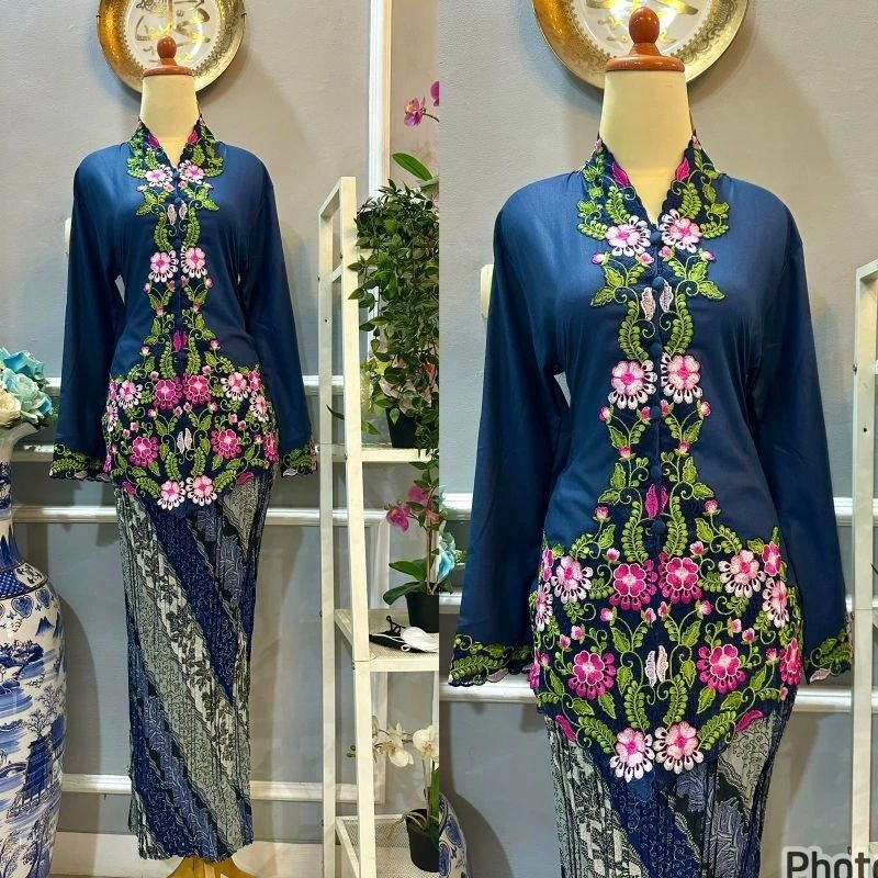 Jual SET KEBAYA ENCIM BORDIR 3D MOTIF BUNGA//KEBAYA ENCIM ADAT BETAWI ...