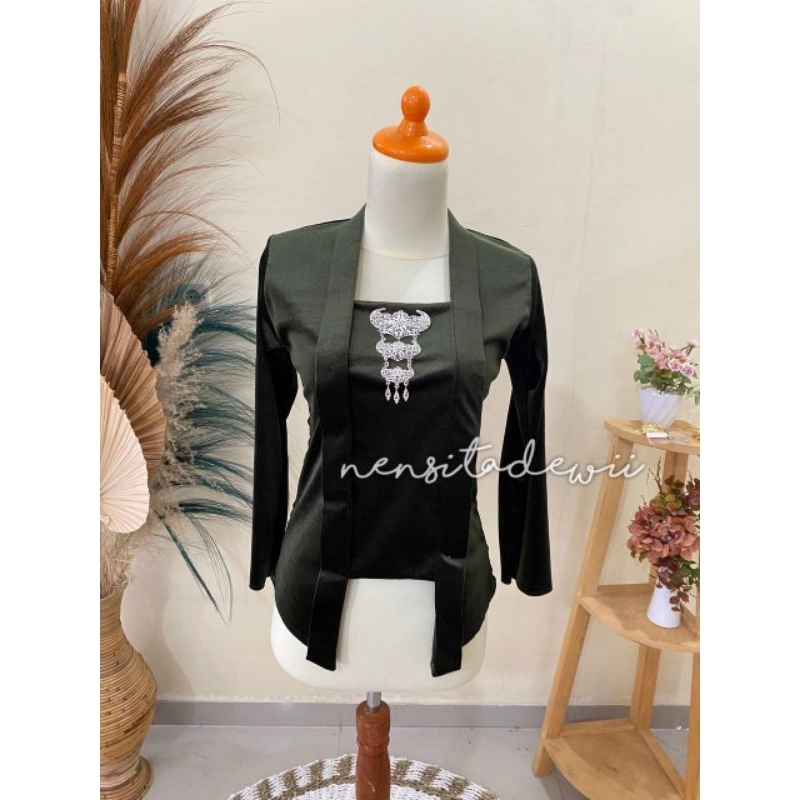 Jual Kebaya Bludru Kutubaru / Sepinggang - Hijau Army | Shopee Indonesia Jual Kebaya Bludru Kutubaru / Sepinggang - Hijau Army | Shopee Indonesia