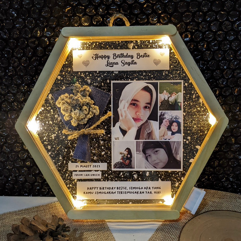 Jual Hampers Kado Hexagonal Frame Ulang Tahun, Pernikahan, Wisuda, Anniversary Cewek Cowok ...