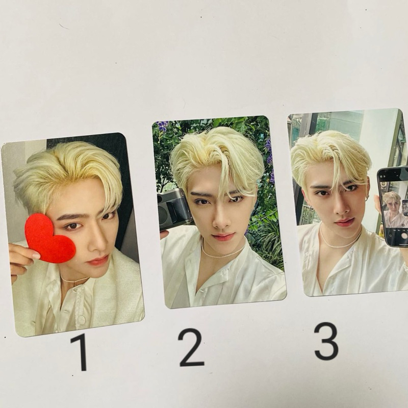 Jual [READY STOCK] ZB1 '2023 ZB1 FAN-CON OFFICIAL MERCHANDISE' (TRADING ...
