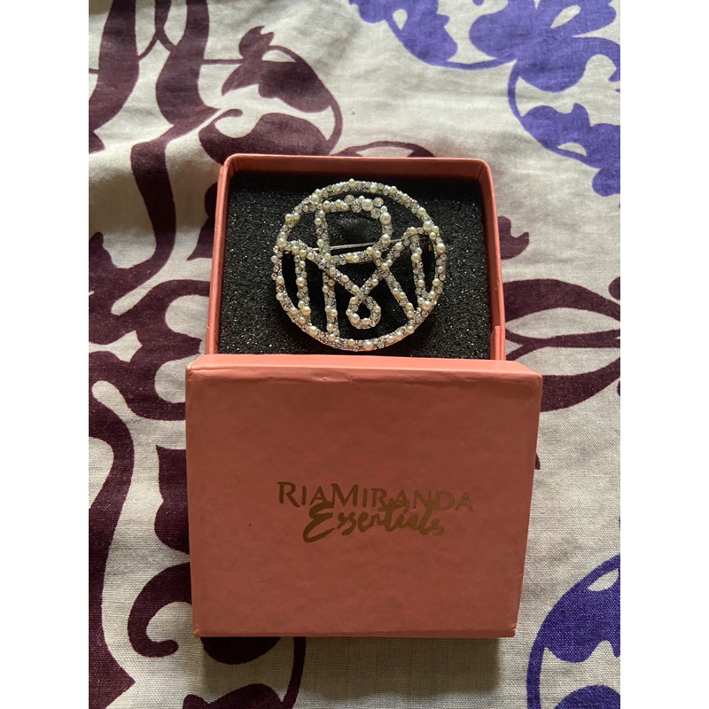 Jual (NEW) Brooch Ria Miranda (bros reguler) Original with Box | Shopee ...