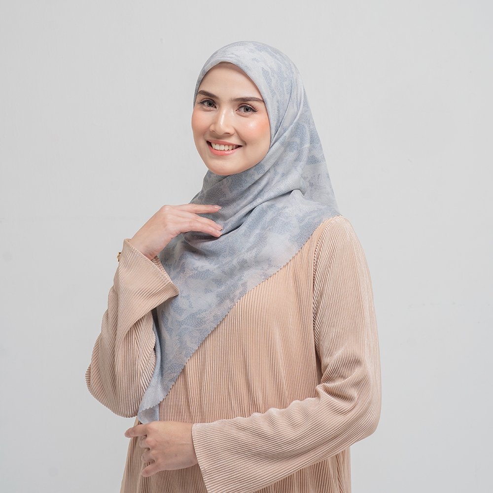 Jual DOA - Kirana Scarf Ash Blue | Shopee Indonesia