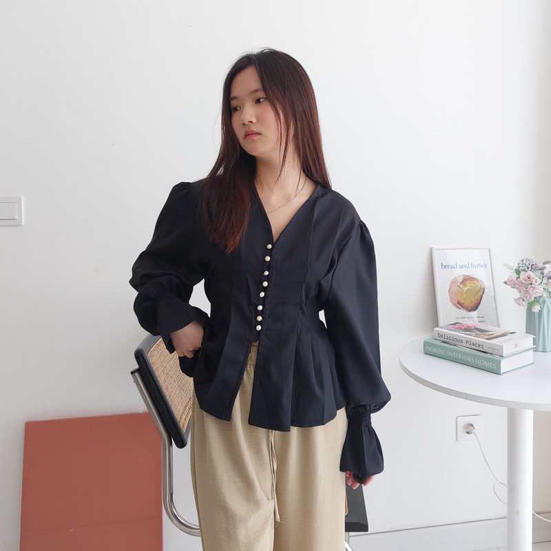 Jual Bora Top / Blouse Wanita Korea / Atasan Kantor Wanita Kasual / Blouse Elegan Korea / Blouse ...