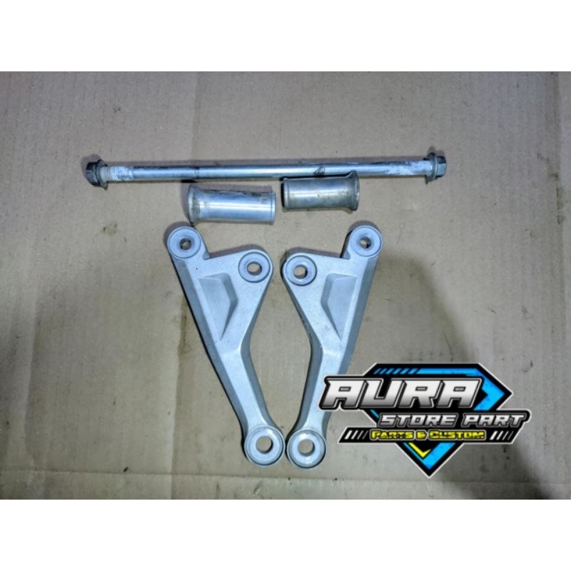 Jual Mounting mesin cb150 v3 v4 | baut mesin cbr 150r facelif new cb ...