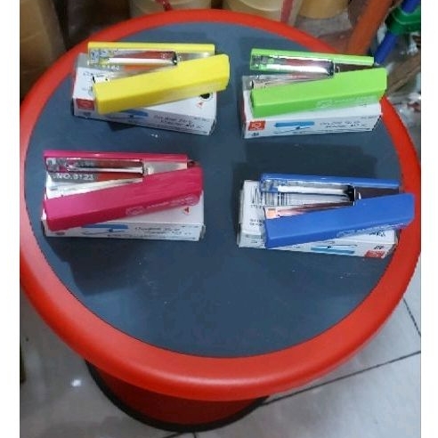 Jual Stapler Safari brand Double Strip alat steples | Shopee Indonesia