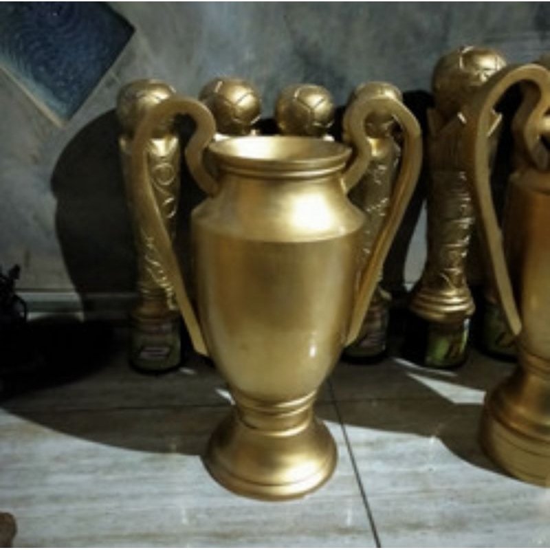 Jual Trophy/piala Champions Bahan Fiber Ukuran 30cm | Shopee Indonesia