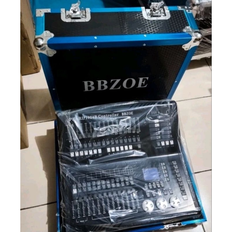 Jual MIXER MINIPEARLS 1024B WARNA HITAM BONUS HARDCASE, USB, LAMPU ...