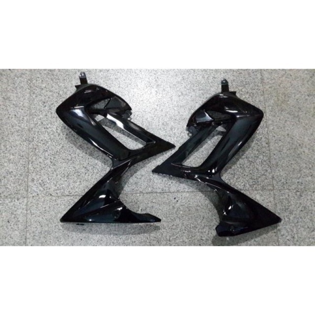 Jual Narita-Legshield Luar Satria FU Lama Hitam/New Barong (Sayap ...