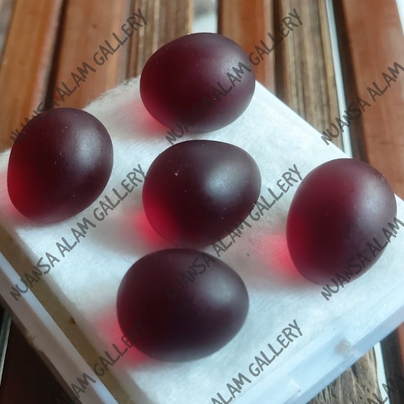 Jual Batu Merah Delima MD Dark Series Ultimate Charm Stone Bentuk Oval ...