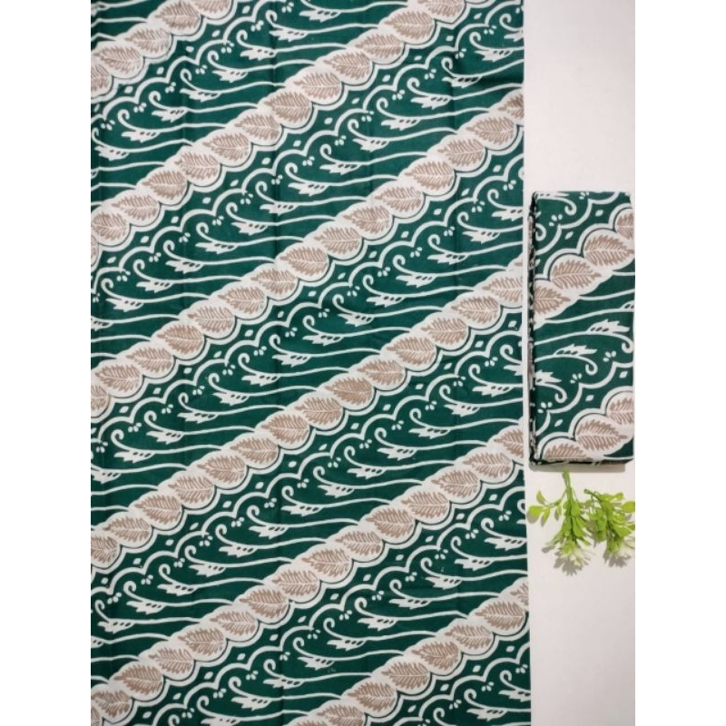 Jual KAIN BATIK CAP 2 WARNA HIJAU EMERALD GARUTAN | Shopee Indonesia