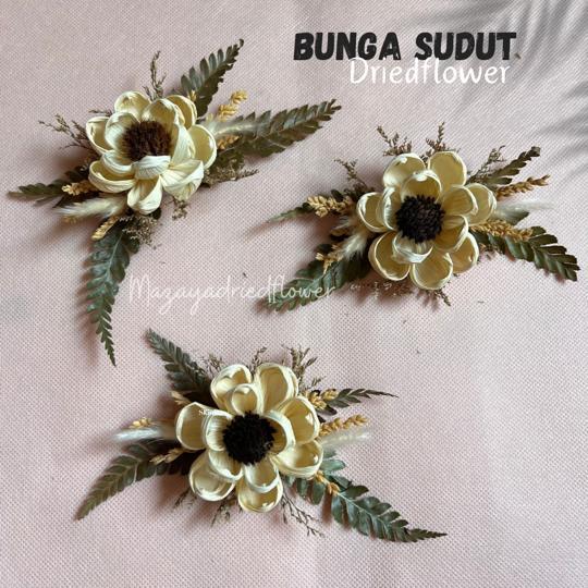 Jual Rangkaian bunga sudut/ dried flowers / rangkaian bunga rustic ...