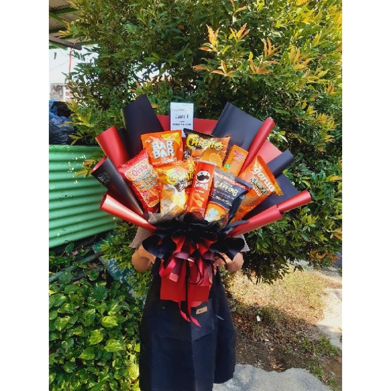 Jual Handbuket Jumbo snack Boombas/buket gede/buket snack/uly craft ...