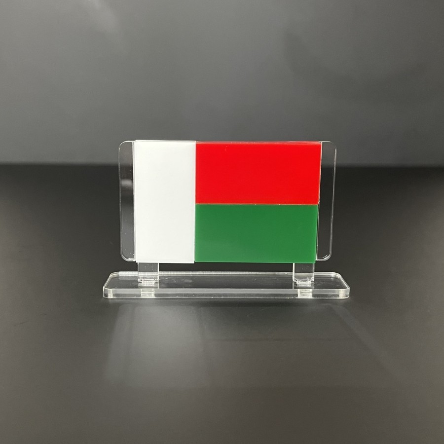 Jual Bendera Meja Negara Madagaskar Bendera Madagascar Timbul MURAH ...