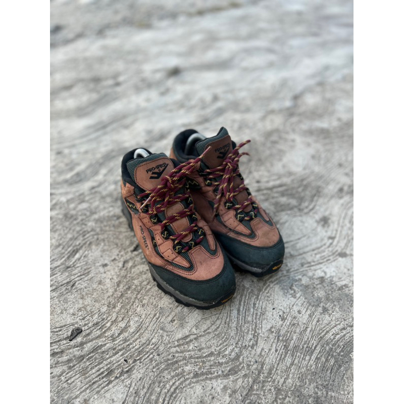 Jual sepatu gunung second original pro-specs | Shopee Indonesia