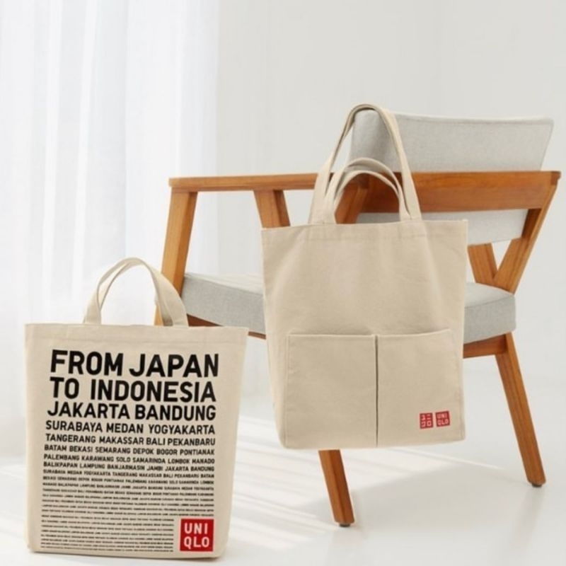 Jual Totebag UNIQLO Tote Bag 10 Th Anniversary Edition | Shopee Indonesia