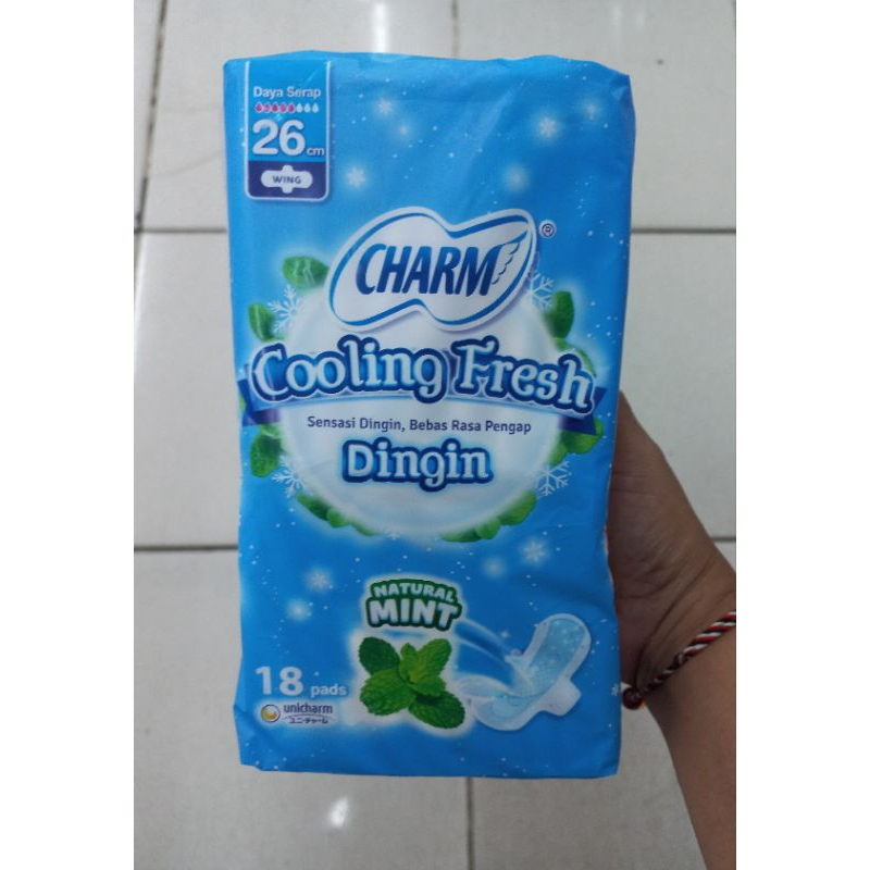 Jual Charm extra comfort cooling fresh wing 26cm 18pads | Shopee Indonesia